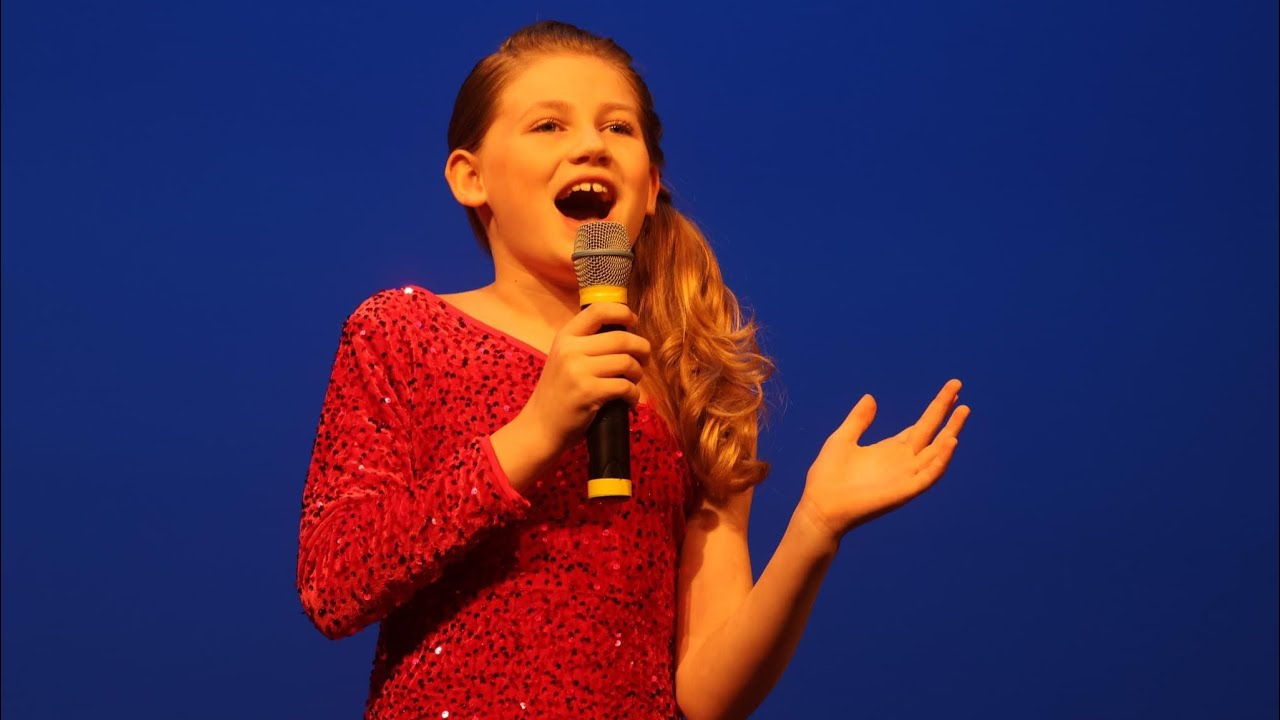 Hannah Sings Don’t Rain On My Parade (9 years old) - YouTube