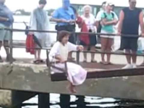 Bermuda - Dunking the Wench - YouTube