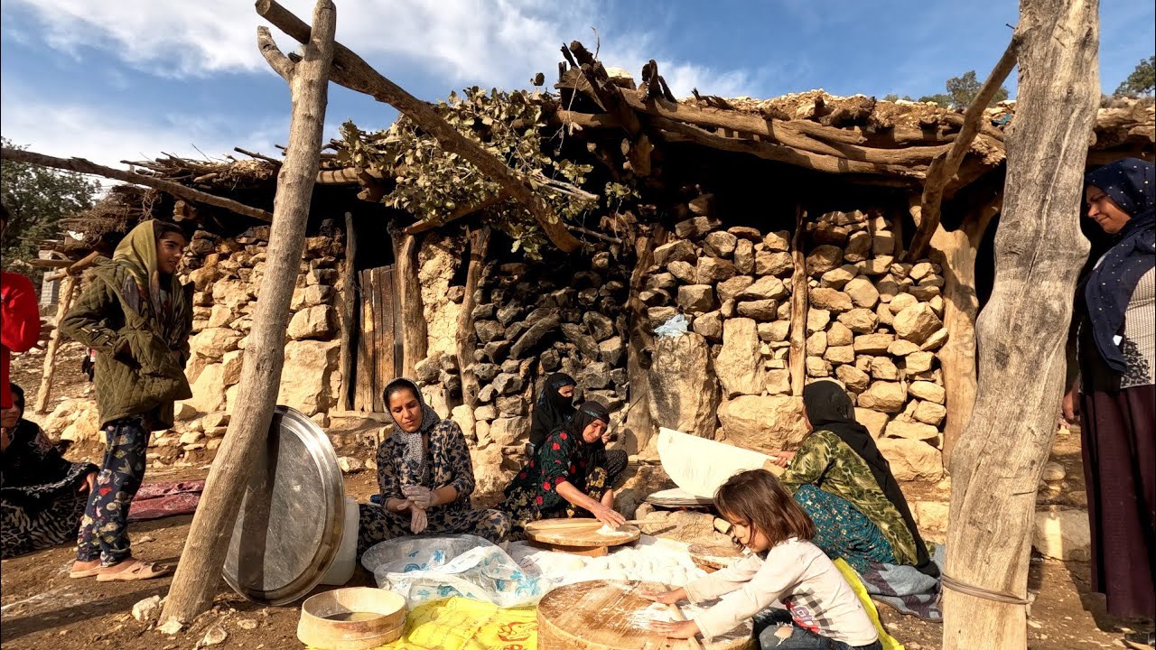 Baking Traditional Bread By Iranian Nomadic women _ Nomadic & Village ...
