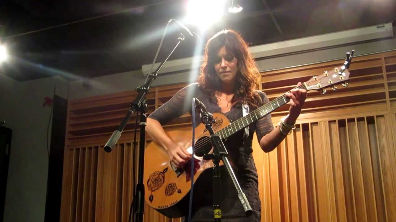 Tristan Prettyman private concert (2/3) - YouTube