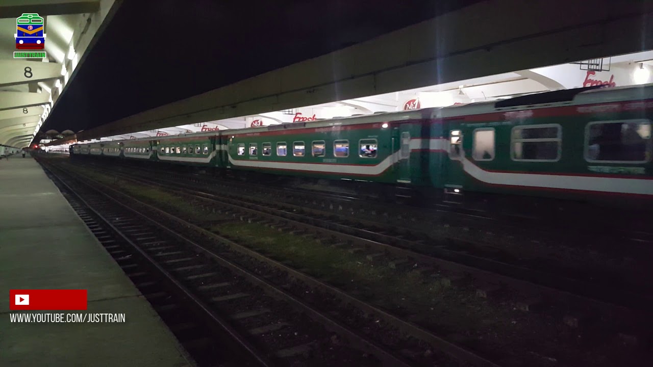 Night Train Turna Express Entering Kamalapur Railway Station ...