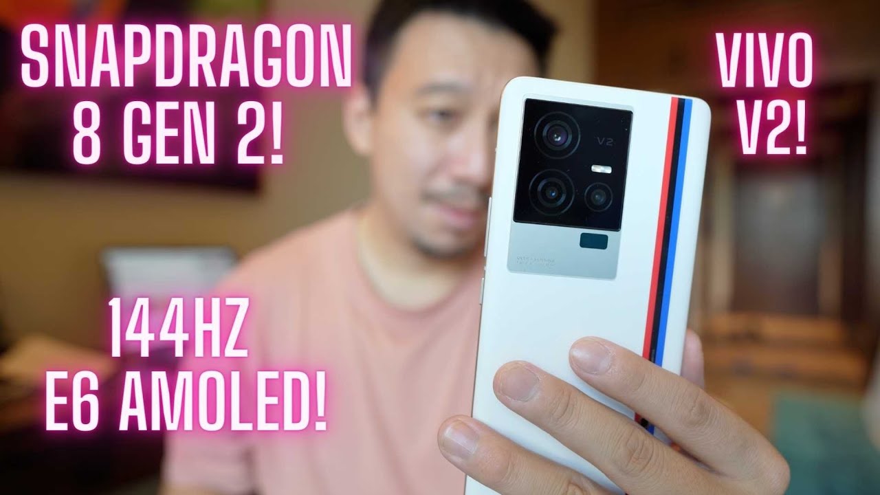 iQoo 11 Hands-On: Snapdragon 8 Gen 2, 144Hz E6 AMOLED, Vivo V2, UFS 4.0, Android 13! - YouTube