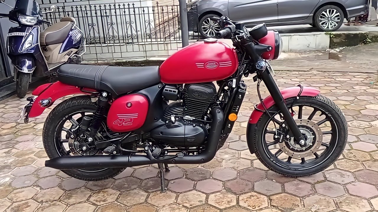 Jawa 42 2.1 BS6 Detailed review | Better than Royal Enfield ??? - YouTube