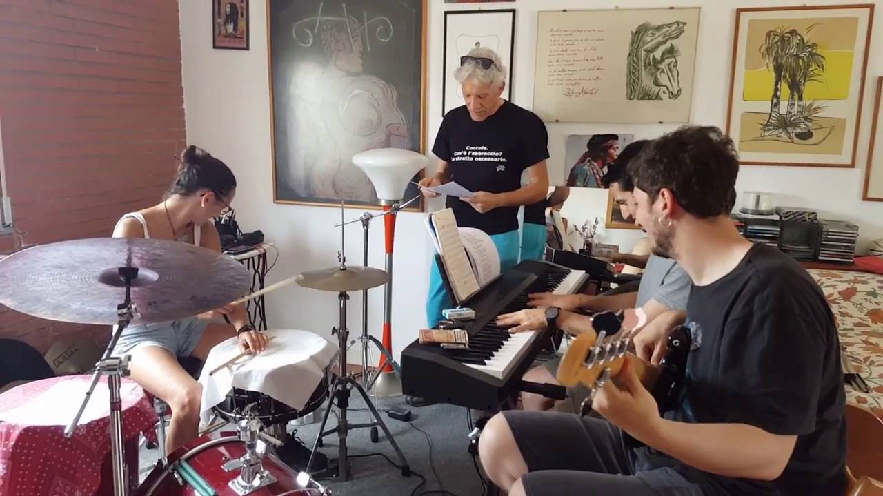 New youg Sarò Bre' band - YouTube