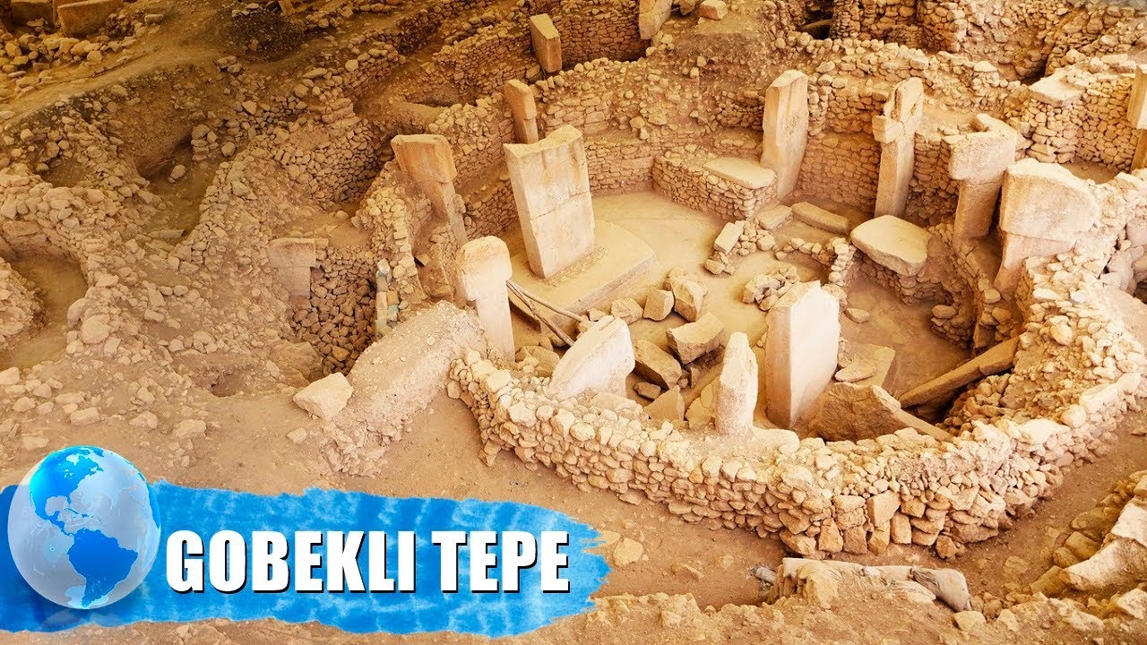 Göbekli Tepe - Potbelly Hill | Incredible 12,000 Year Old Statues ...