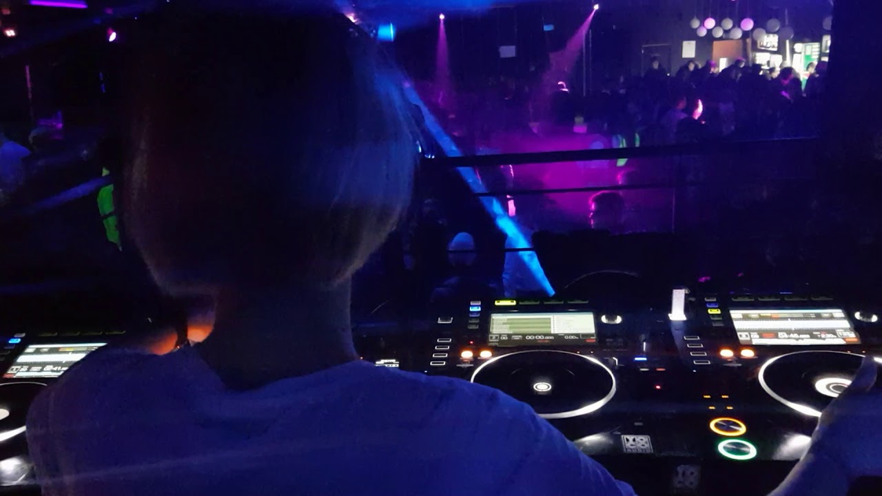 Sara Popovic @Tivoli Club Portoroz 24.3.2018 - YouTube