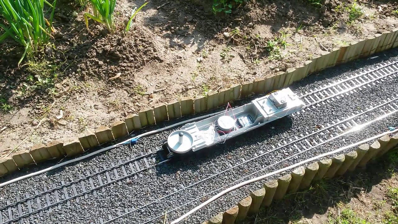 LGB LCE ICE train light and sound - in preparation - YouTube