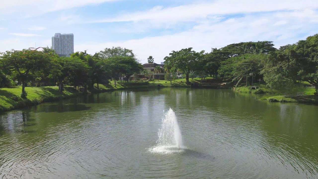 Nice View at Taman Telaga Golf BSD City - YouTube