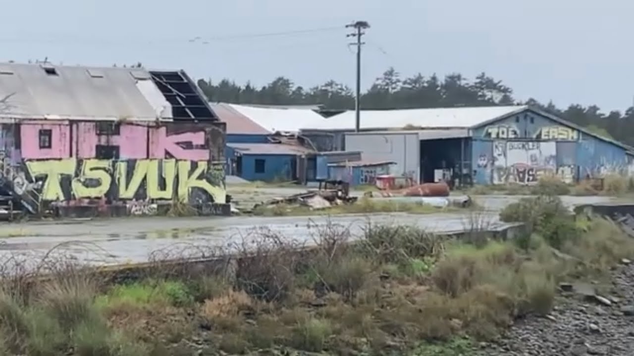 Graffiti by the Humboldt Bay | Episode 2 - YouTube
