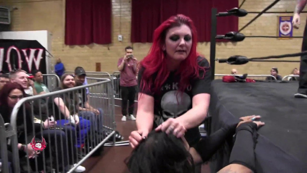 [FREE MATCH] Nyla Rose v Saraya Knight - YouTube