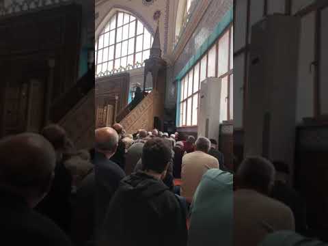Ezan Okuma Türkiye 2.si ve Hutbe Okuma Türkiye 1.si öğrencilerimiz.
