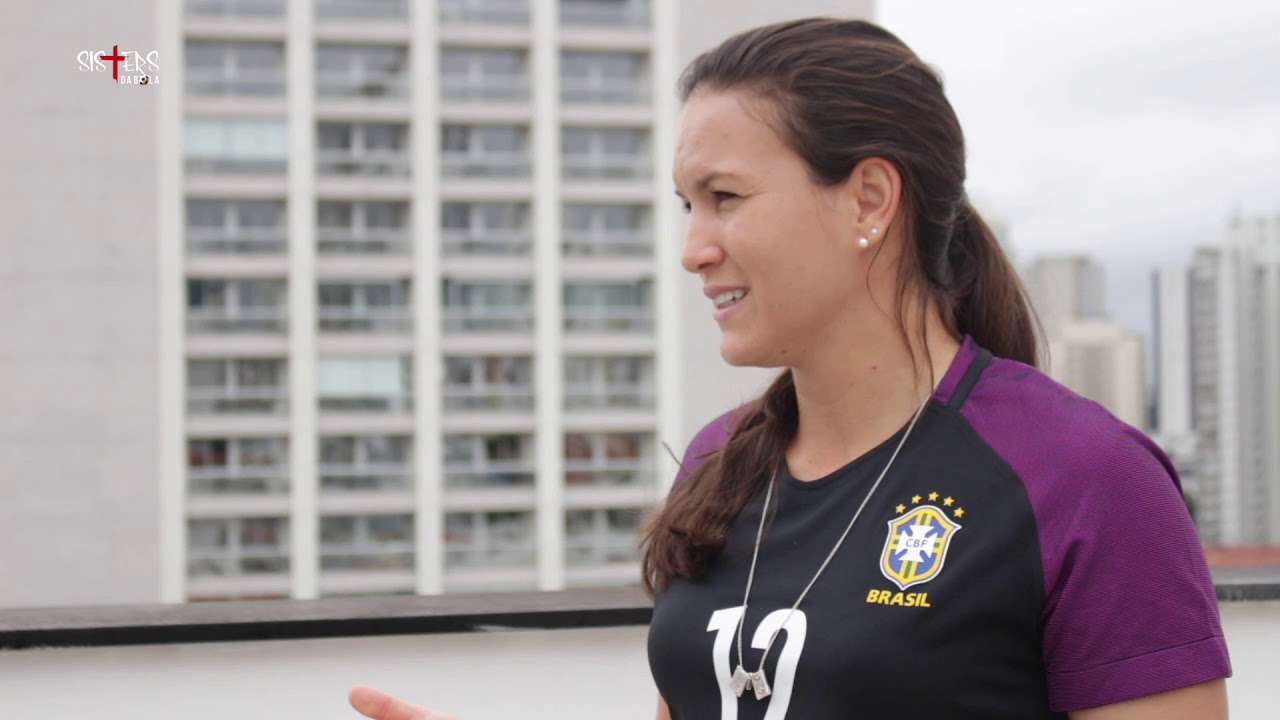 SISTER DA BOLA COM ALINE REIS - Goleira da Seleção Brasileira - YouTube