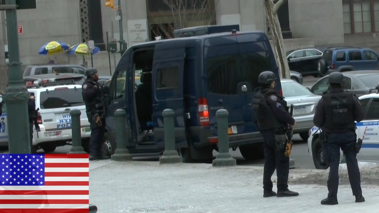 [NEW YORK CITY] NYPD Anti-Terror HERCULES Team secures Supreme Court ...