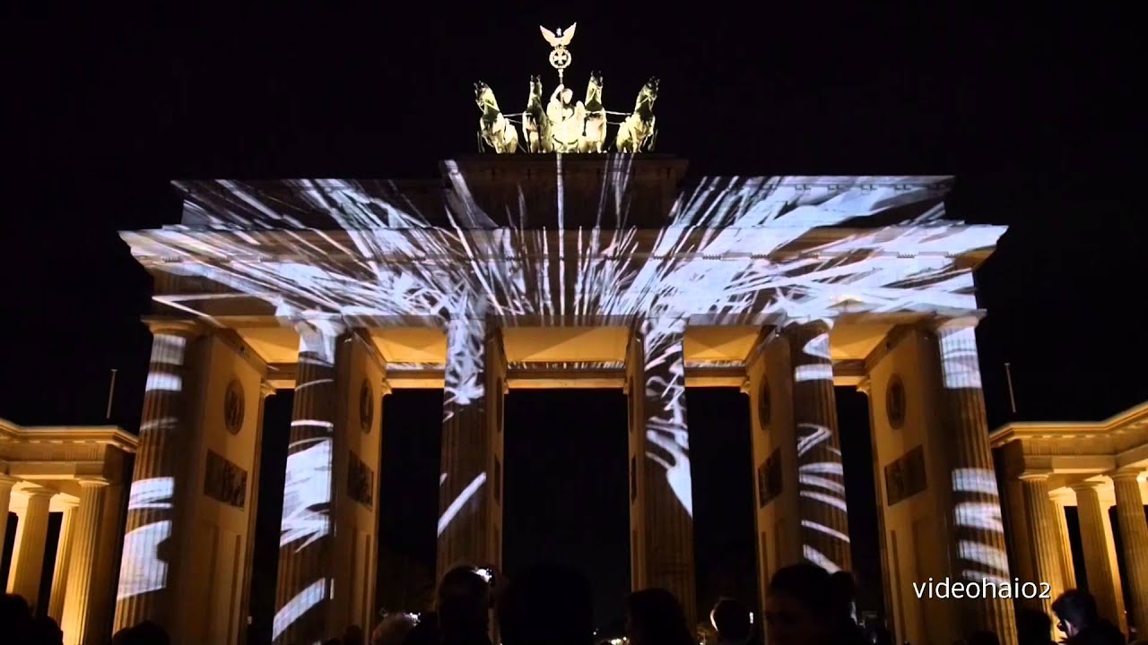 2 Festival of Light Berlin 2015 die Brandenburger Tor Show Part 2 - YouTube