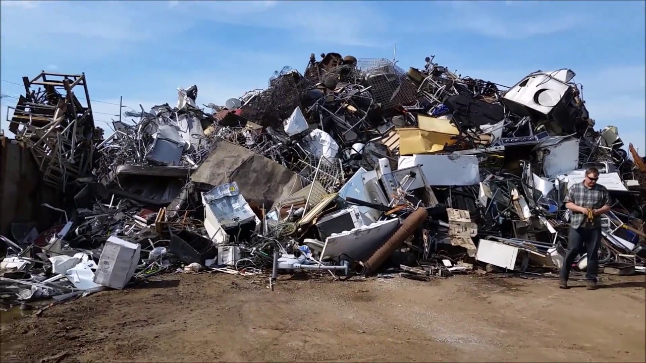 Scrap metal clean up | Time for a field trip! - YouTube