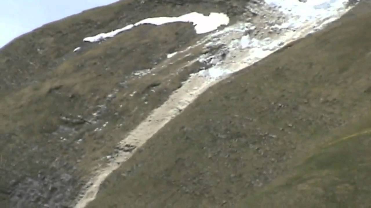Big Avalanche Roc & Neige!! - YouTube