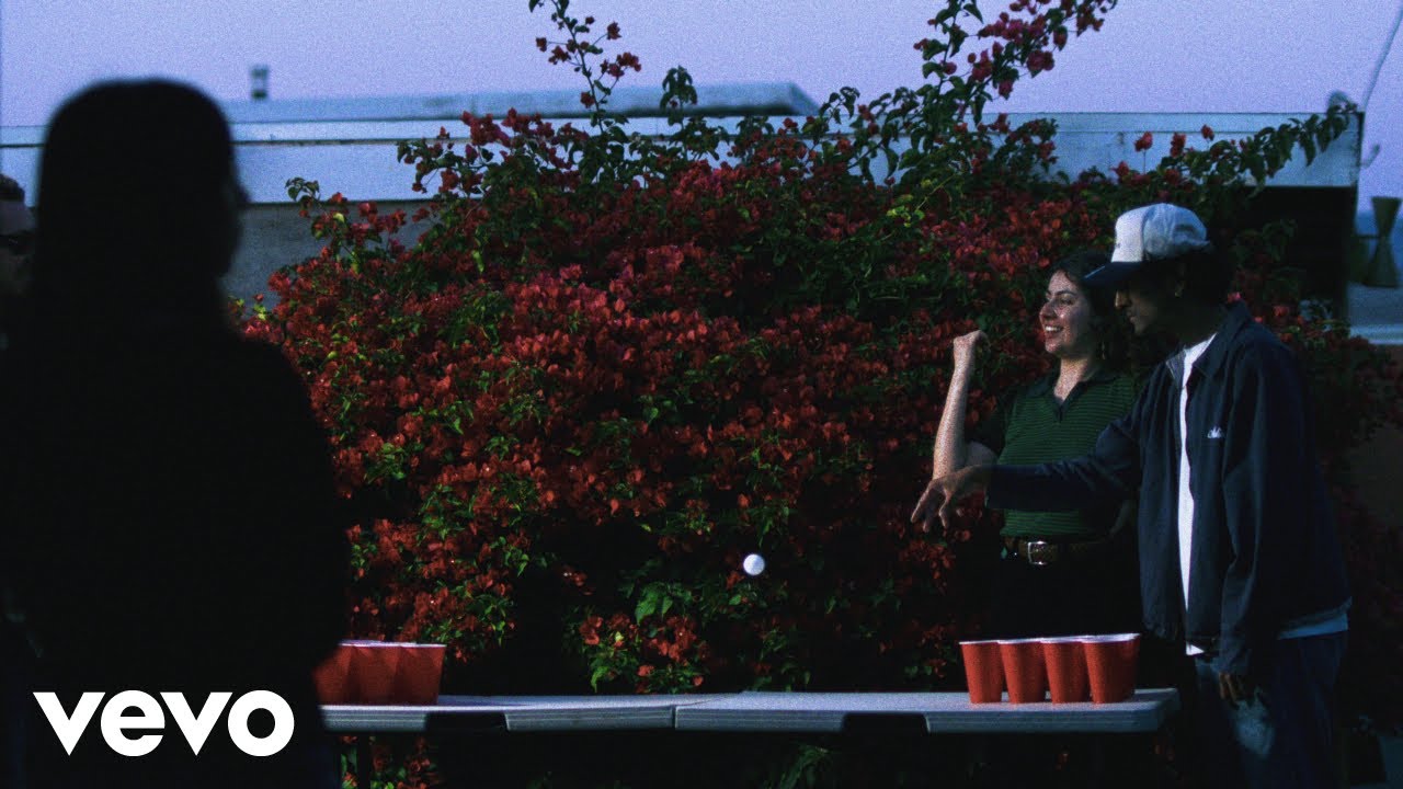 Jeremy Zucker - simple things (Official Visualizer) - YouTube Music