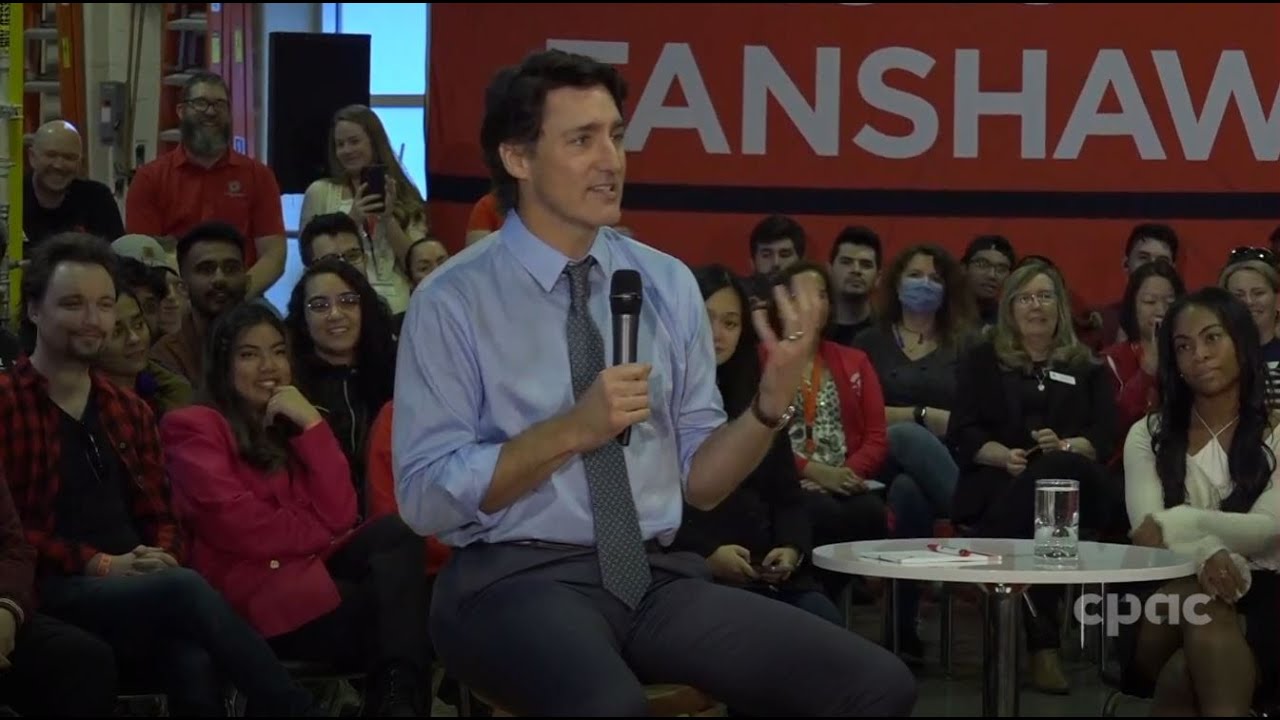 PM Trudeau holds town hall with students at Fanswhawe College in London ...