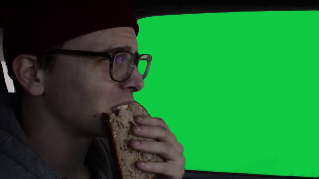 (Ian eating bread) IDubbbz Green Screen #5 - YouTube