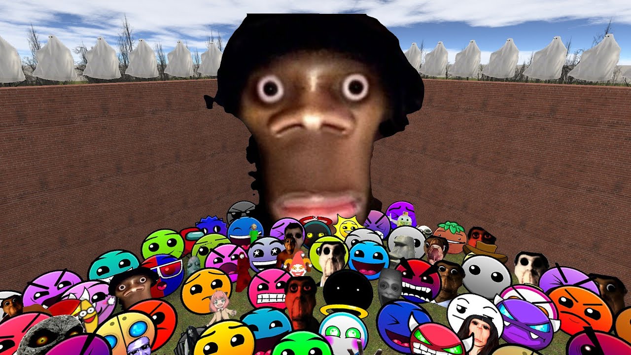 GIANT FACE NEXTBOT vs 100+ RAGEFACE NEXTBOTS 😱 I Was Surrounded in ...