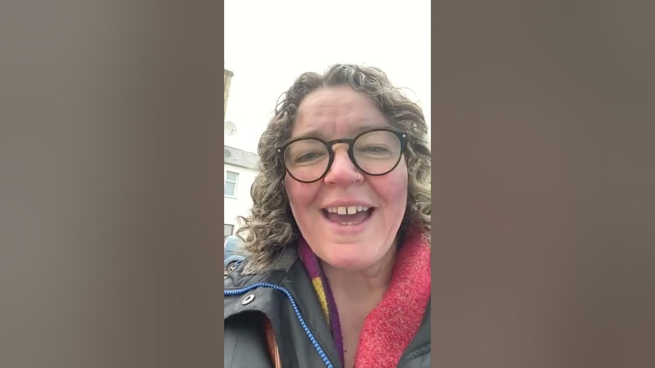 What s It Like Volunteering In A Charity Shop YouTube what-s-it-like-volunteering-in-a-charity-shop-youtube