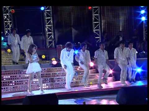 Pich Sophea and Chorn Sovannareach - YouTube