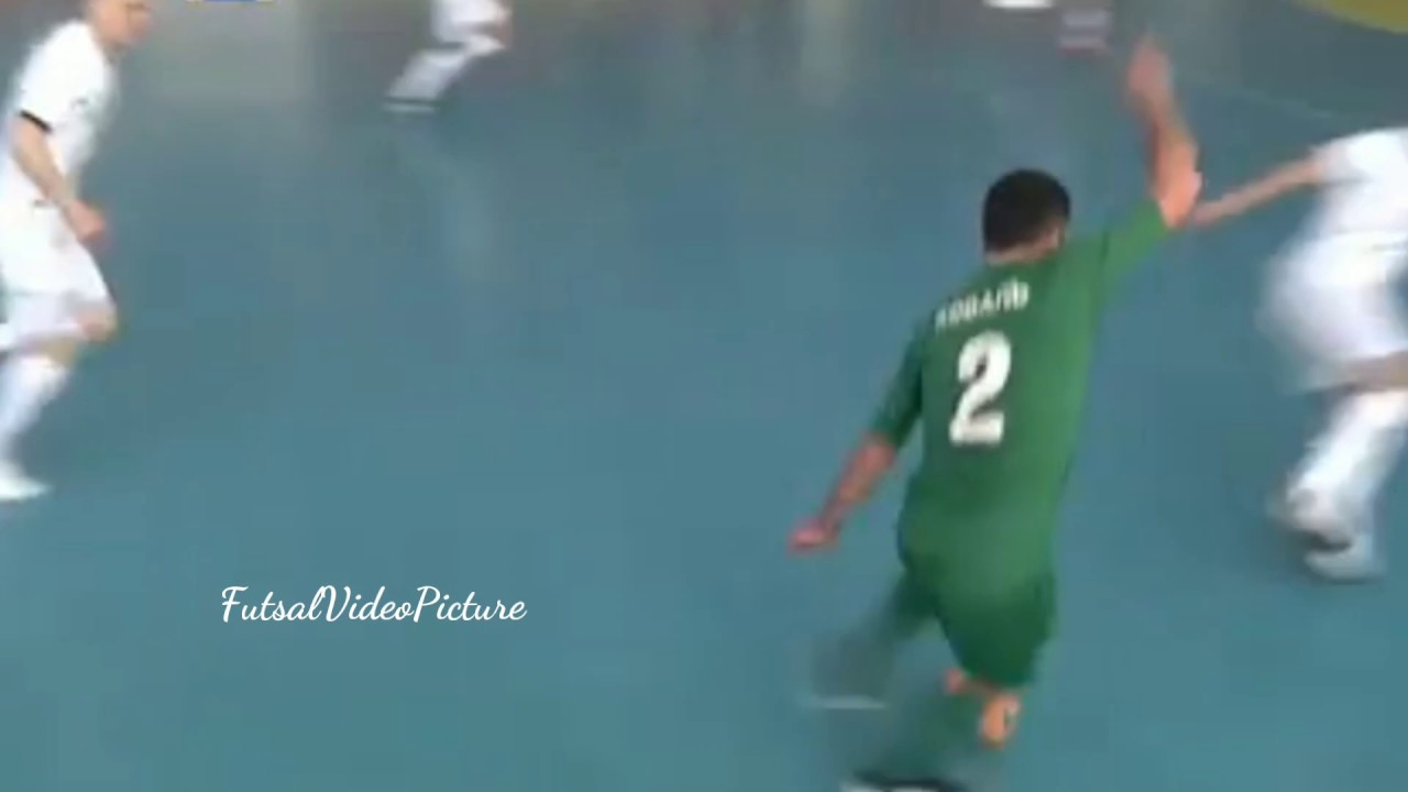 FUTSAL INTERCEPT & QUICK COUNTERATTACK - YouTube