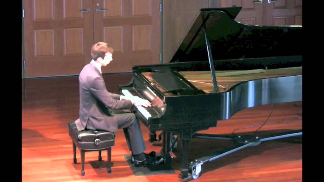 Thomas Reith plays Debussy - Reflets dans l'eau - YouTube