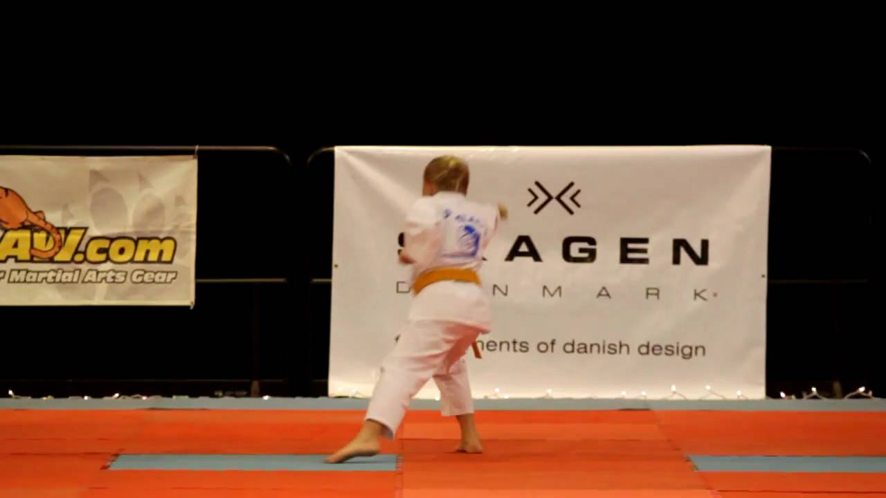 Bailey Pearson - 2009 BASKA Belt Winner - YouTube