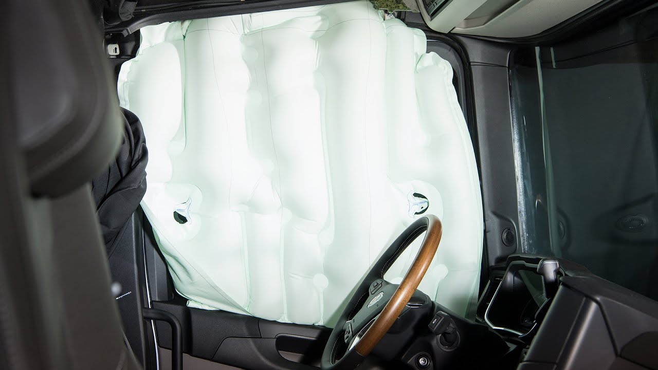 Seitenairbags von Scania sorgen für Sicherheit für den Fahrer - YouTube