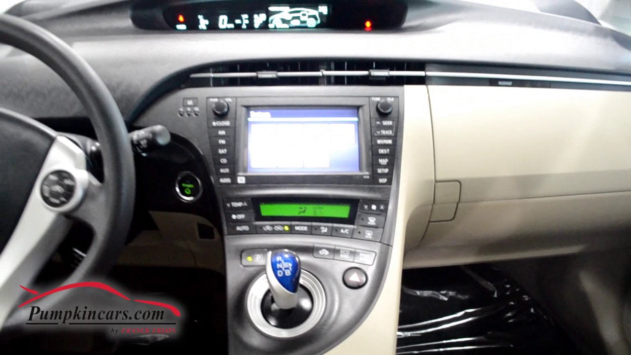 2011 TOYOTA PRIUS III HYBRID NAVIGATION - YouTube