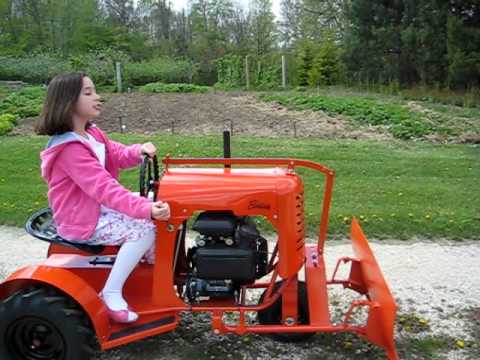 Bantam Garden Tractor - YouTube