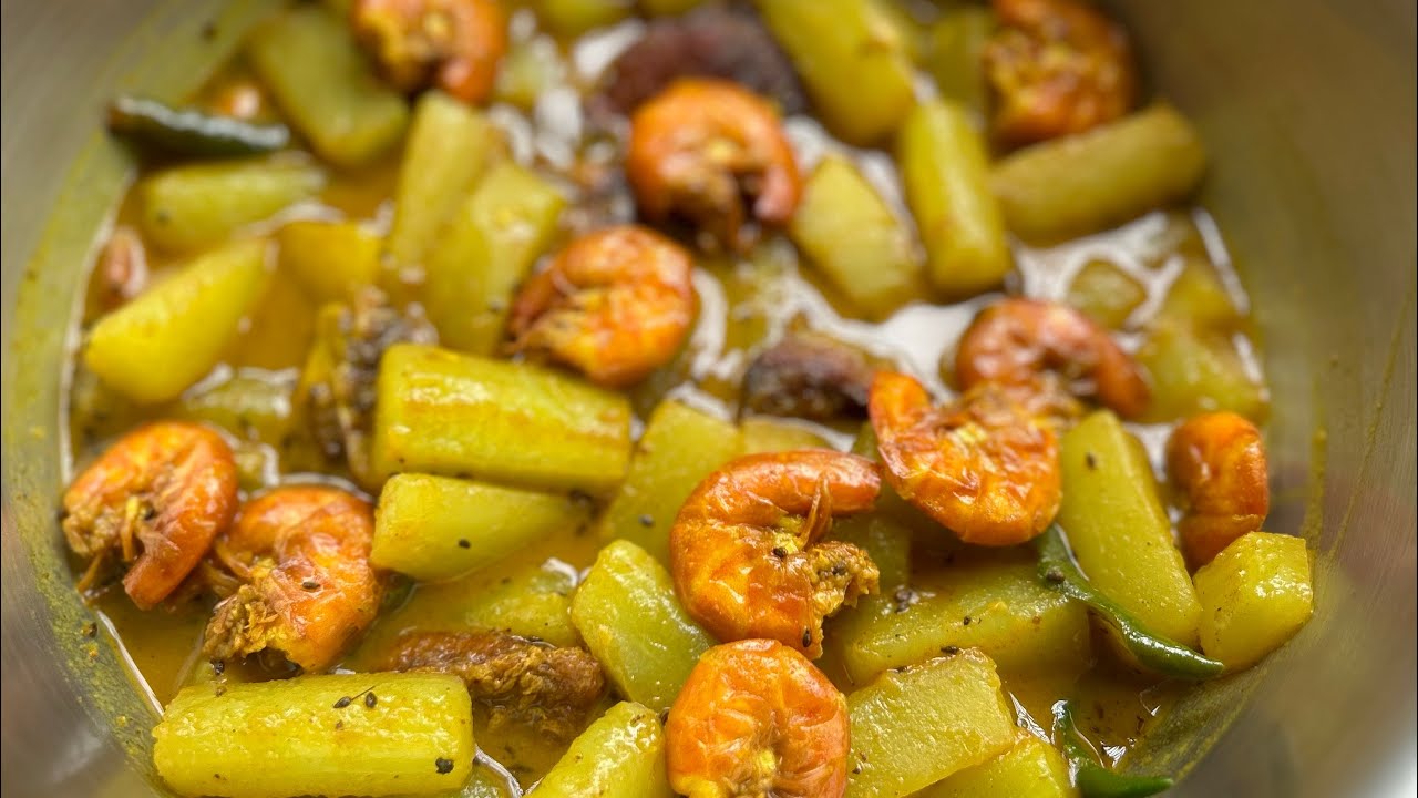 Sosa Diye MacherJhol / cucumber Fish curry / #cucumber #foodvlog # ...