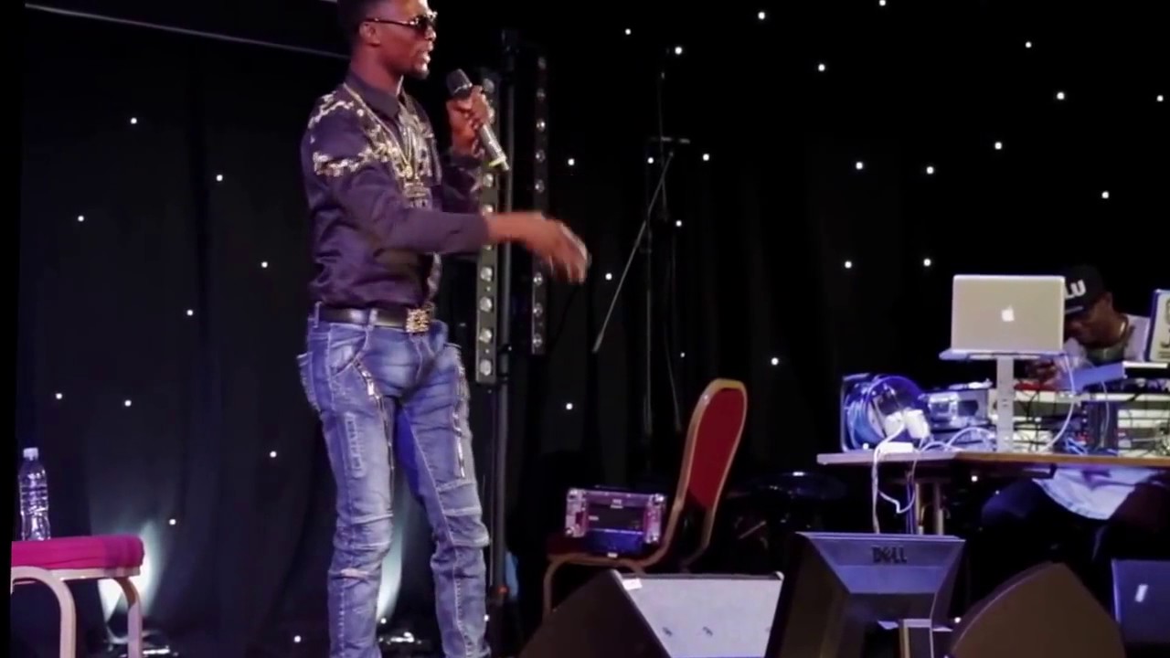 AY LIVE LONDON 2016 - I GO DYE PERFORMS - YouTube