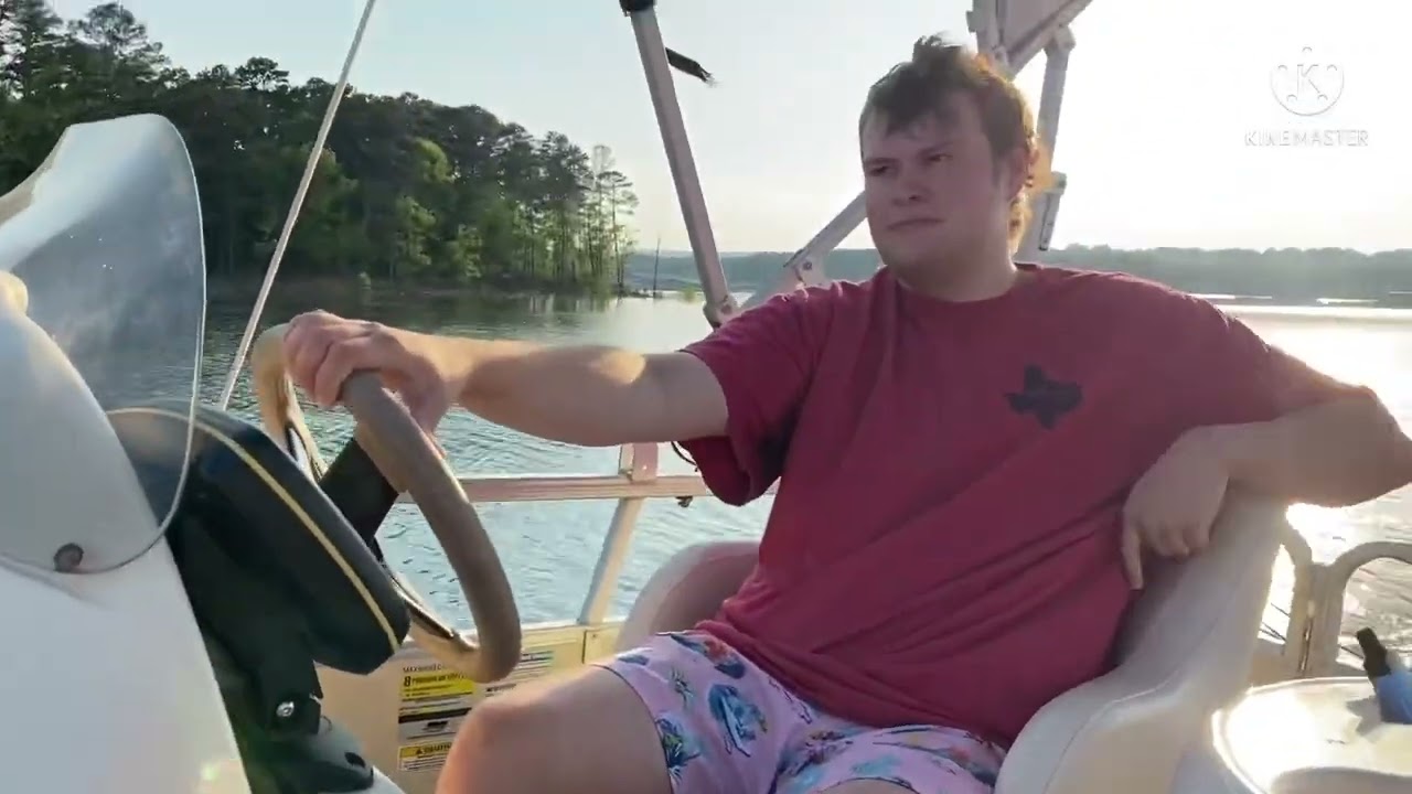 Having fun on the lake! - YouTube