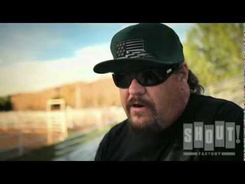 Fletcher Dragge Of Pennywise Interview - Vans Warped Tour 2010 - YouTube