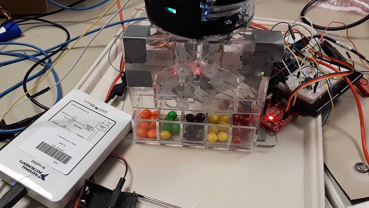 Skittle sorteer machine WB05 - YouTube