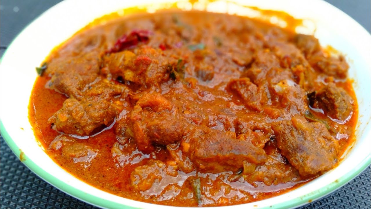 തിരുമ്മി വെച്ച ബീഫ് പള്ളിക്കറി • Beef palli curry recipe • Masjid style ...