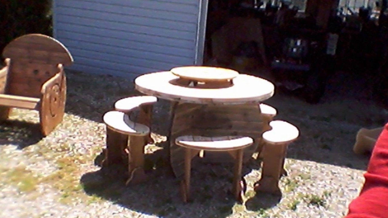 Wood Spool Table w/Lazy Susan & Chairs - YouTube
