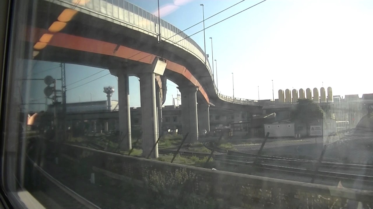 train trajet de Voltri à Nervi - YouTube