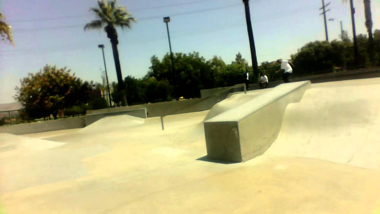 Christopher Crum Santana Skatepark - YouTube