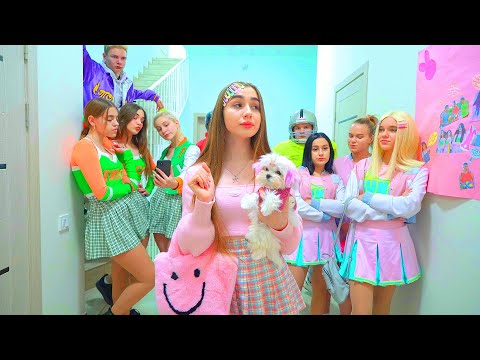¡Diana decidió convertirse en la colegiala más glamorosa! ¿Quién será el glamoroso novio de Diana?
