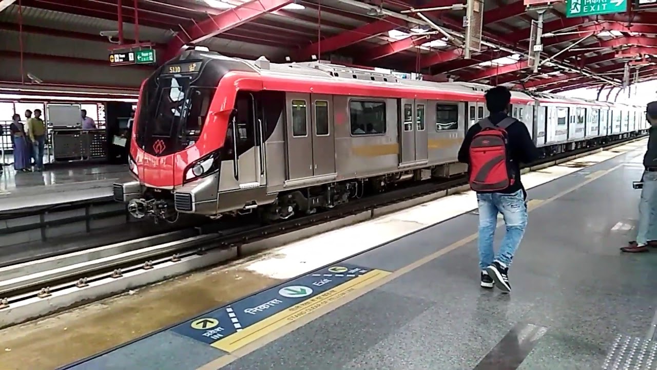 Lucknow metro Alstom MAKE in INDIA coaches - YouTube