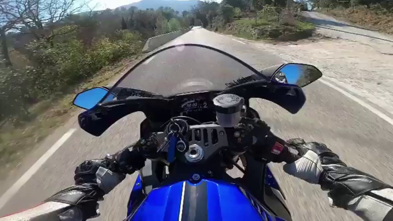 Yamaha R1 Cornering and High-Speed Acceleration - YouTube