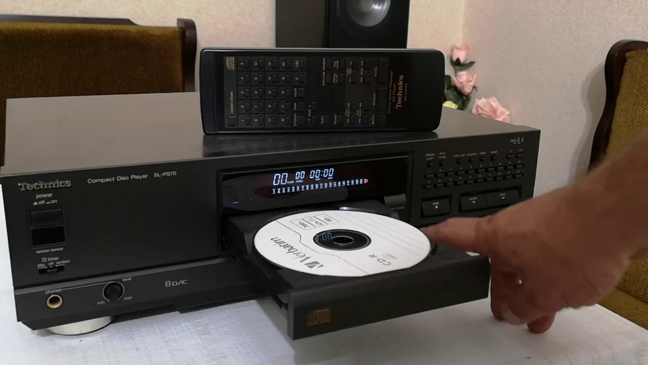 Technics CD Player SL-PS 70 in top condition - YouTube