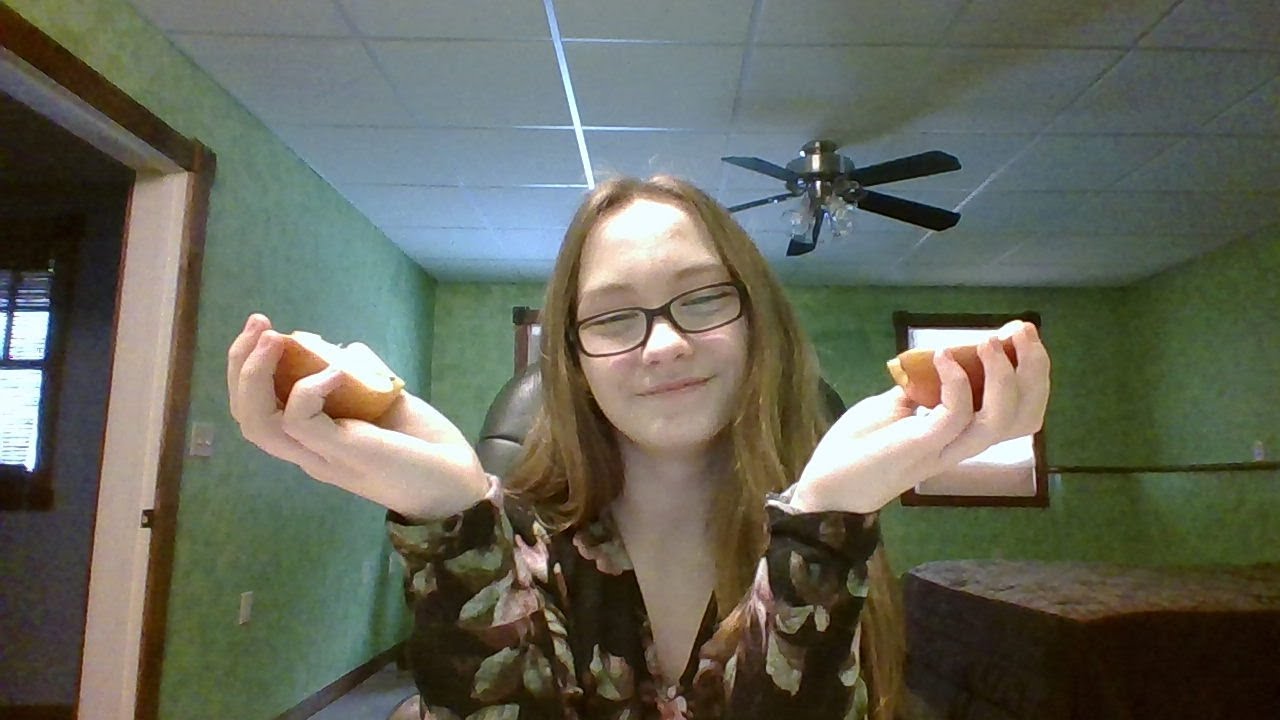 apple splitting challenge part 1 (2 hands) - YouTube