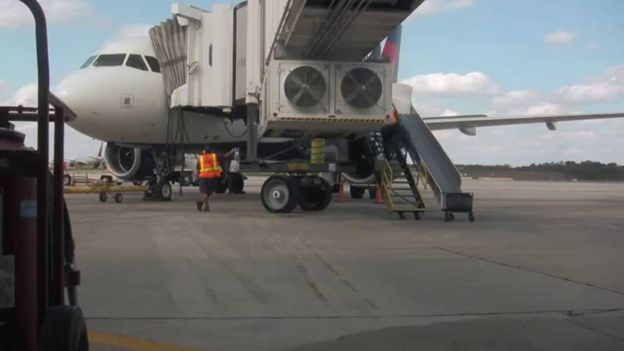 Soothing Airplane Jetway B-Roll Creative Commons Pittsburgh Airport ...