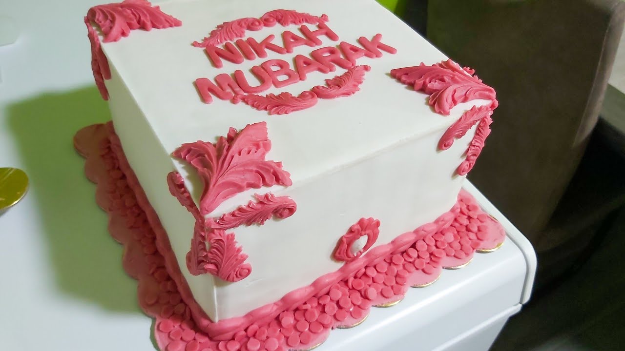 Try THIS Trick to Bake a Square Cake in a Sheet Pan! - YouTube