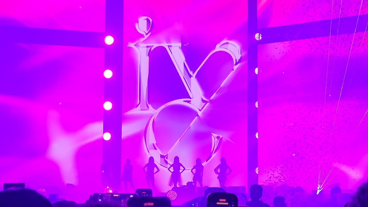 20240302 IVE - I AM+ ROYAL + Blue Blood ,【THE 1ST WORLD TOUR ‘SHOW WHAT ...