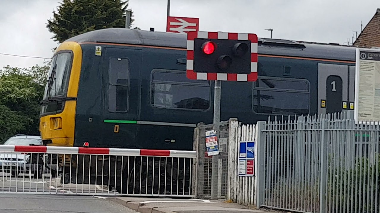 Here is the class 165 in Ash Train station - YouTube